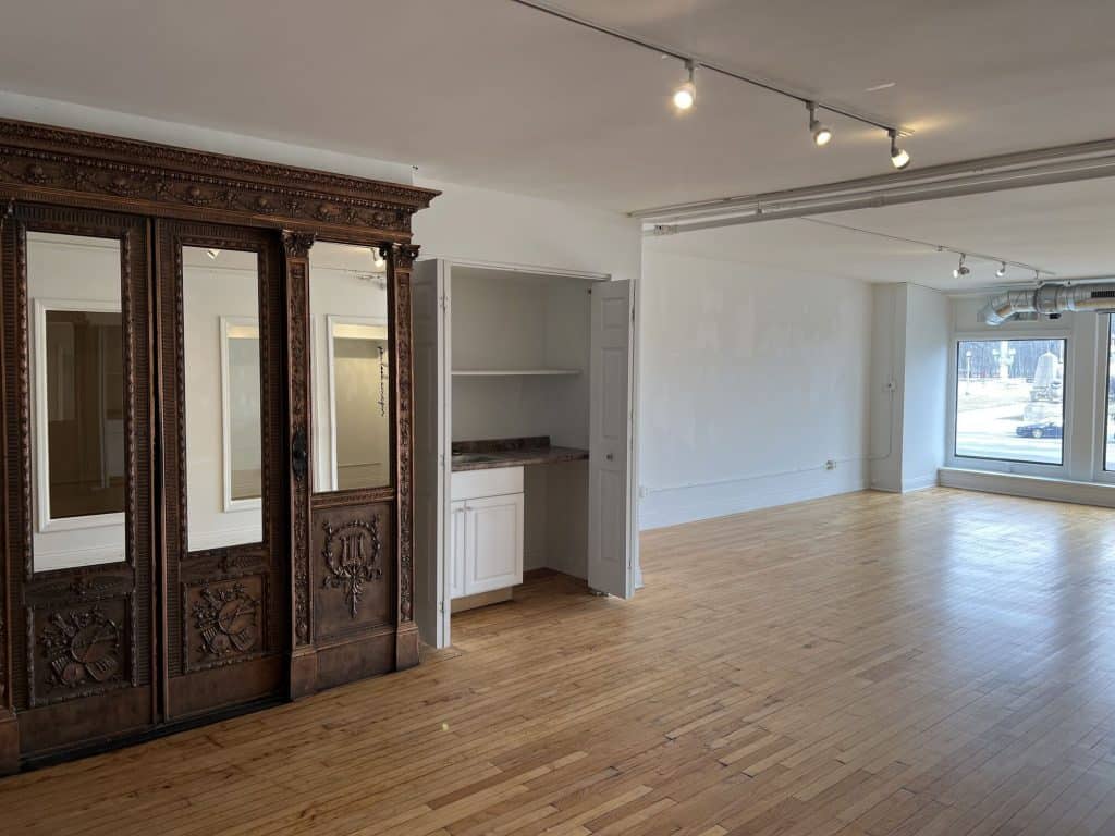 Rent A Studio | Fine Arts Building